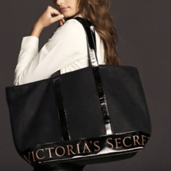 Victoria's Secret | Bags | Final Victoria Secret Weekender Tote Carry ...